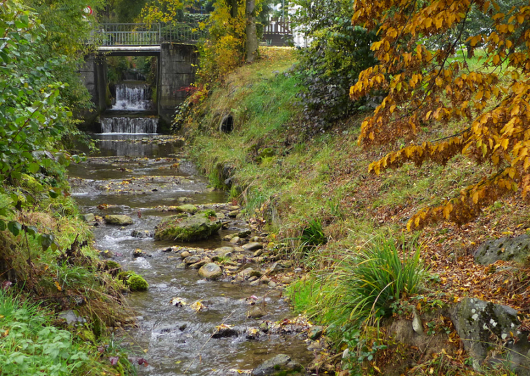 Flussverlauf der Reuss – Die Alpen